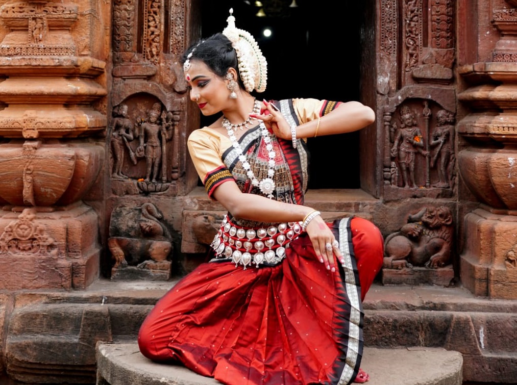 ESPECTÁCULO DE DANZA CLÁSICA ODISSI A CARGO DE PURNATA MOHANTY | Casa ...